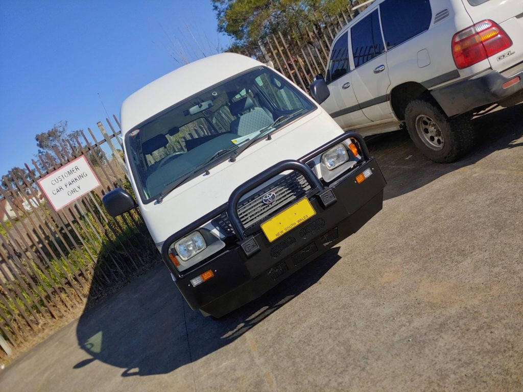 Suitable for Toyota Hiace & Commuter Bull Bar – (9/1998 – 2/2005 ...