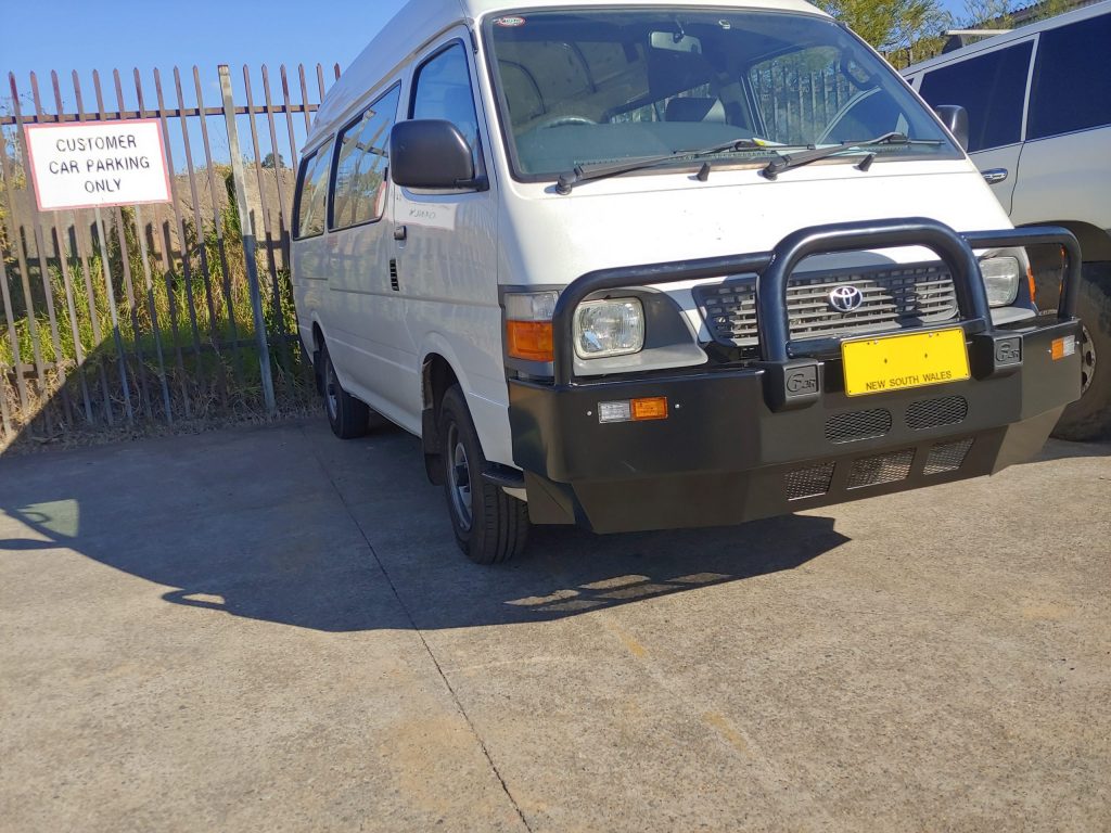 Suitable for Toyota Hiace & Commuter Bull Bar – (9/1998 – 2/2005 ...