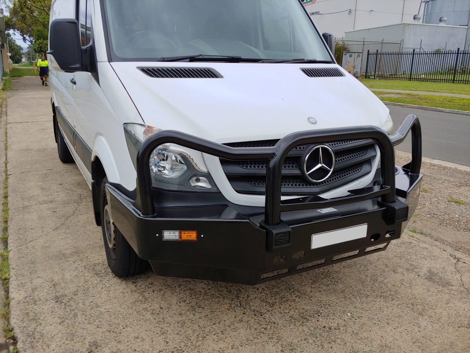 Mercedes-Benz Sprinter Bull Bars – LWB (11/2013 – 10/2018) – Formula ...