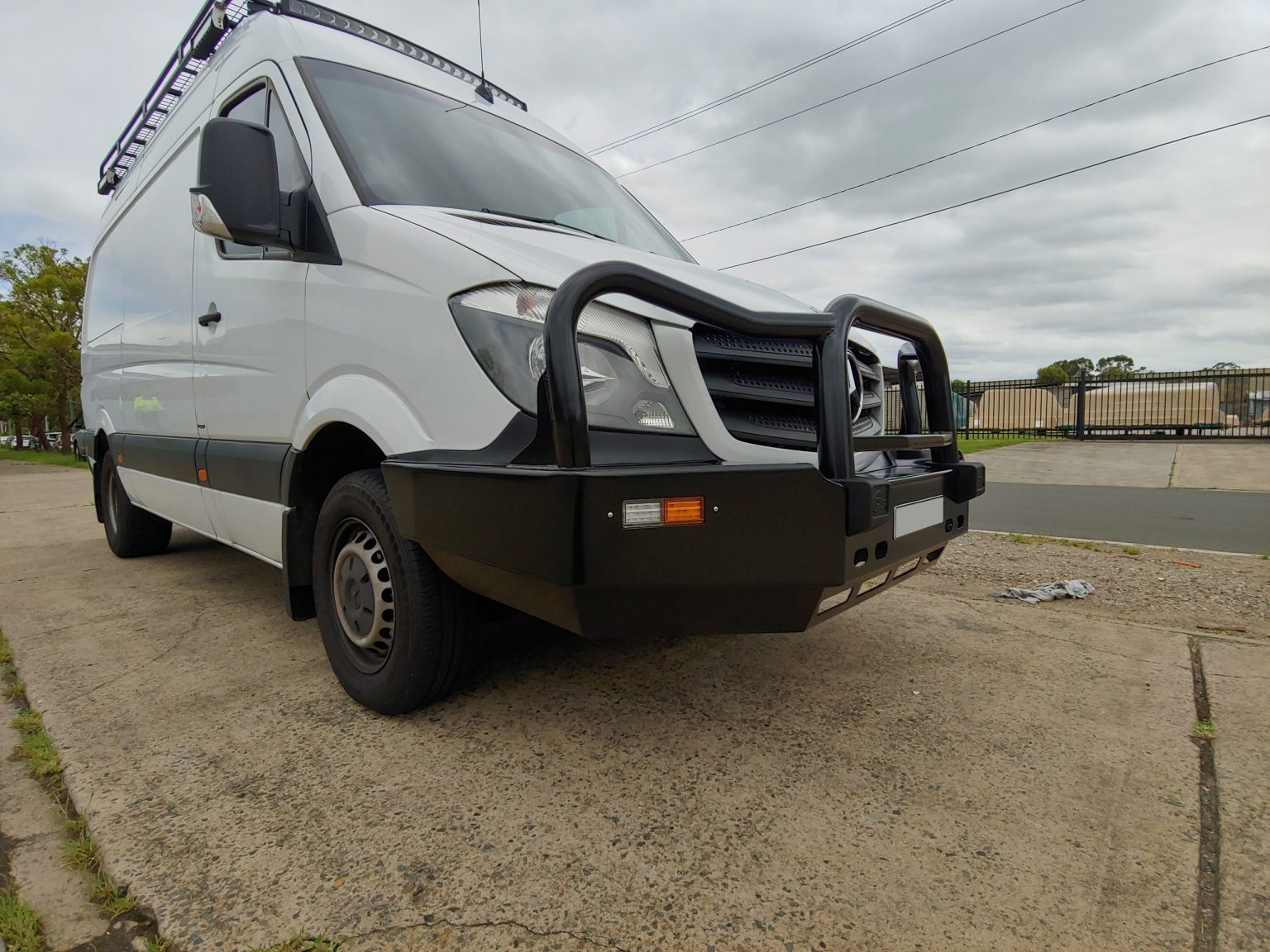 Mercedes-Benz Sprinter Bull Bars – LWB (11/2013 – 10/2018) – Formula ...