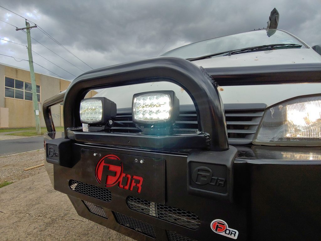 Suitable for Toyota Hiace SBV Bull Bar – (06/1998-2004) SBV (W’Thru ...