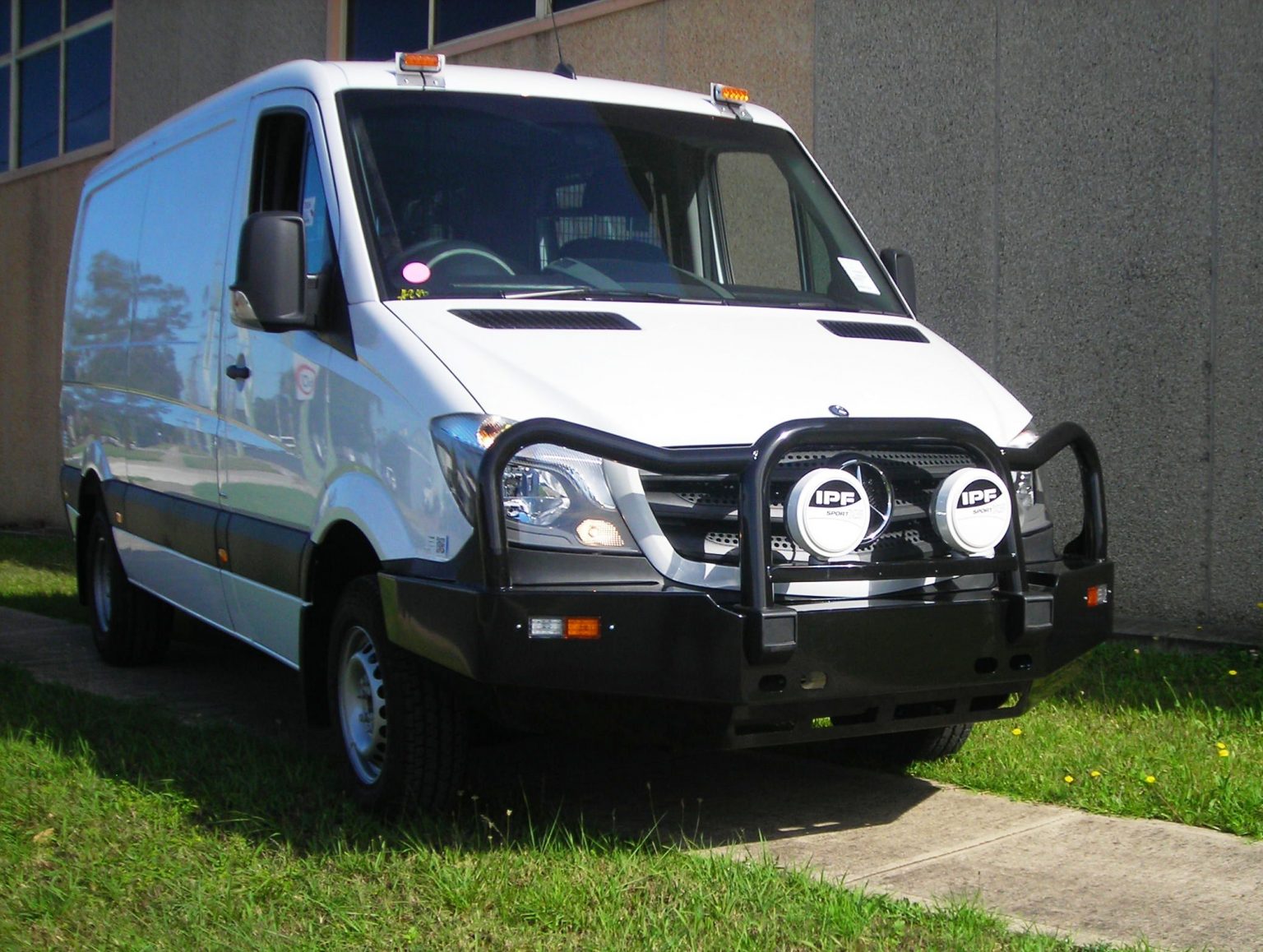 Mercedes-Benz Sprinter Bull Bars – LWB (11/2013 – 10/2018) – Formula ...