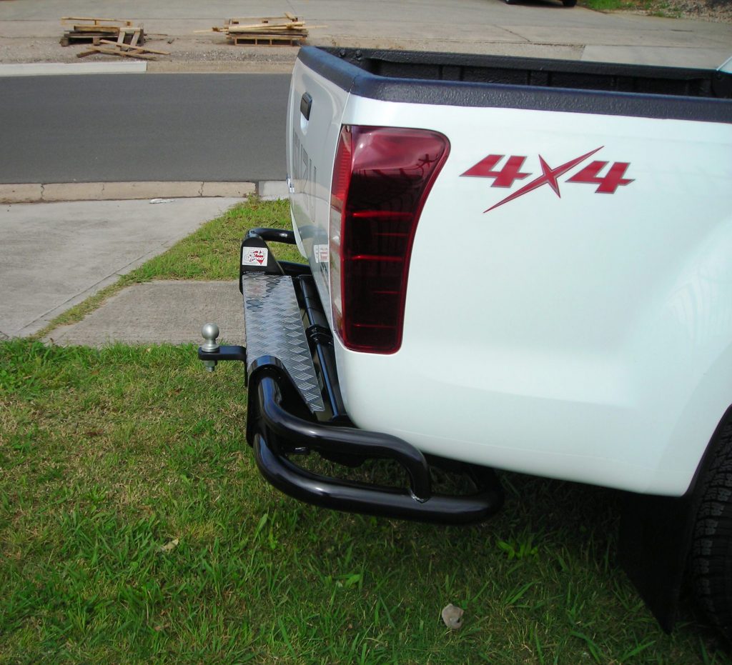 Isuzu D-MAX Rear Protection and Towing (06/2012 – 08/2020) – Formula ...