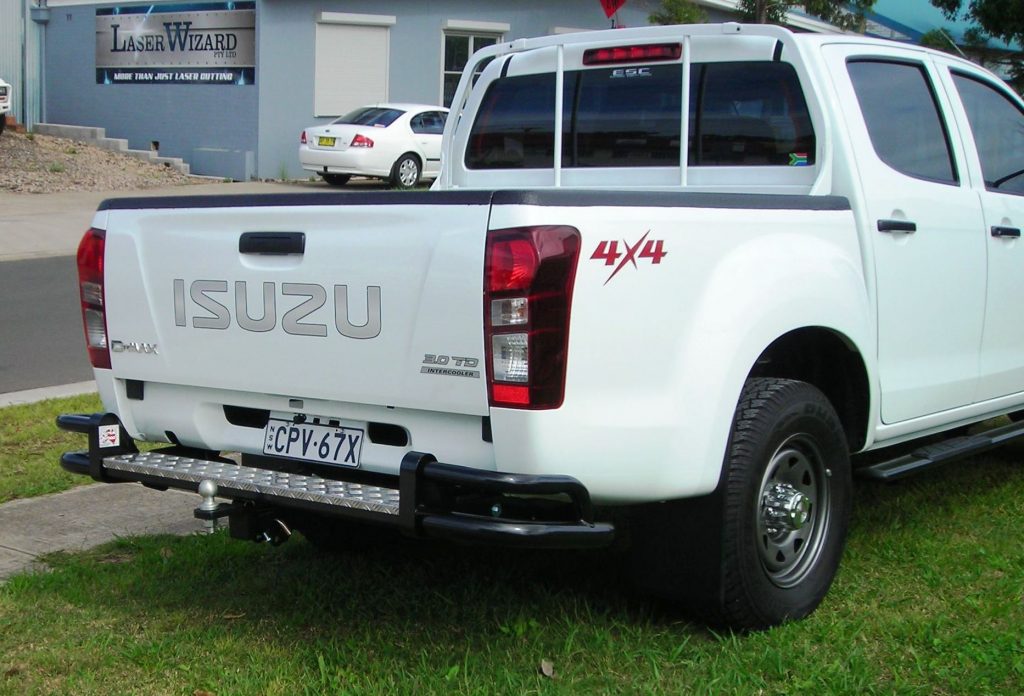 Isuzu D-MAX Rear Protection and Towing (06/2012 – 08/2020) – Formula ...