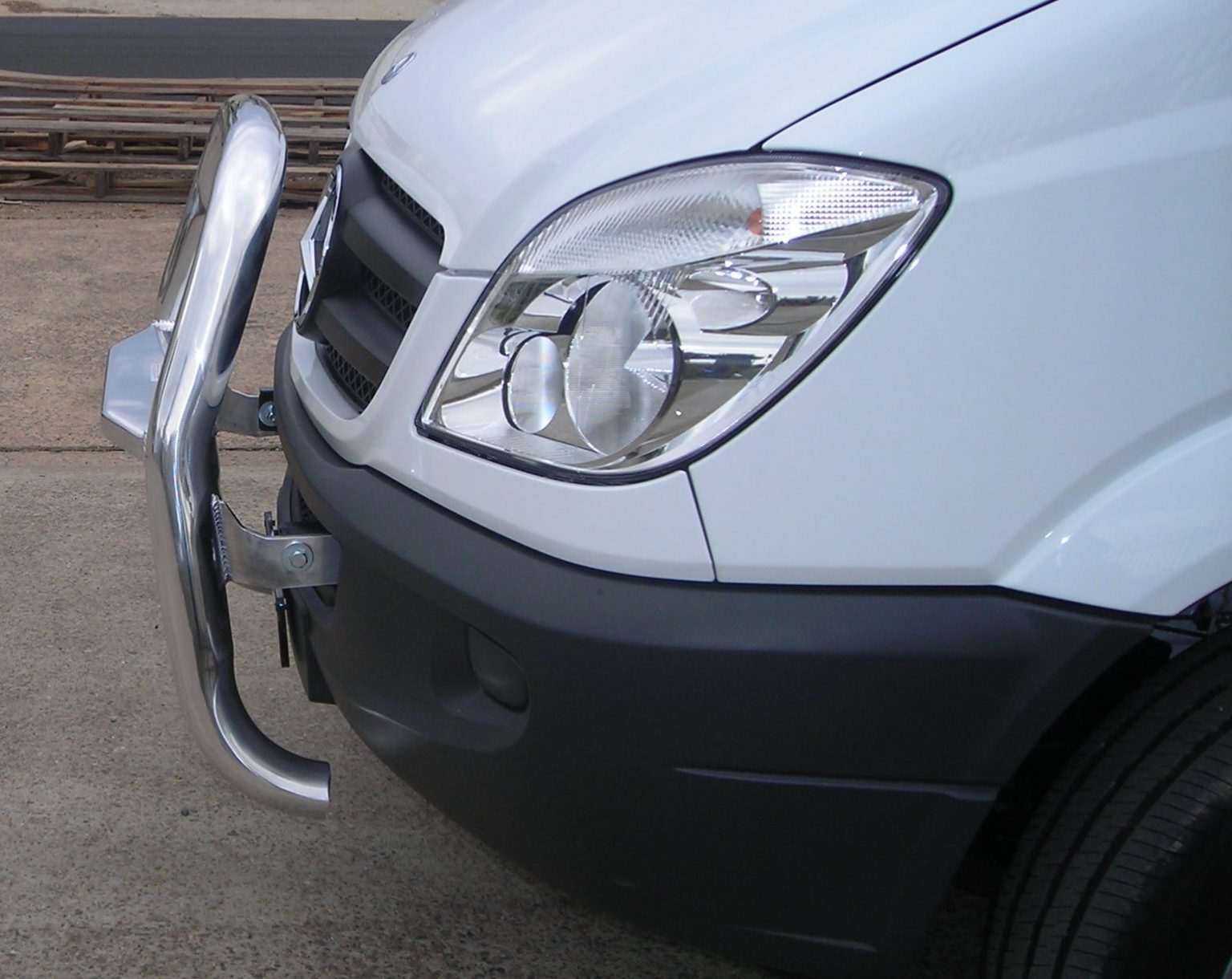 Mercedes-Benz Sprinter Nudge Bar – (11/2013 – 10/2018) – Formula Offroad