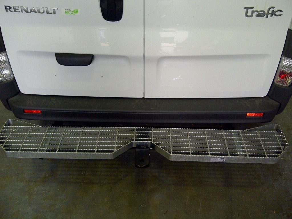 Renault Master Van Rear Protection and Towing (09/11- on) – Formula Offroad