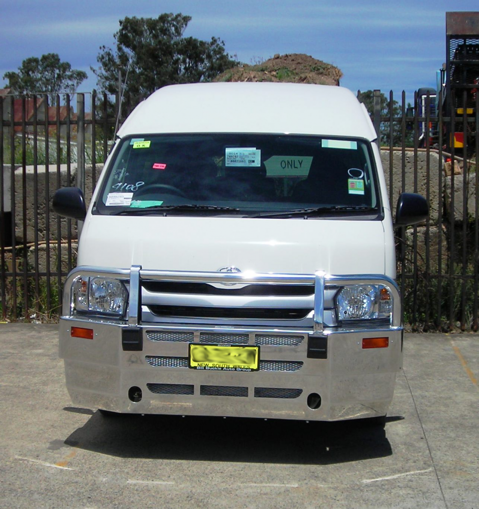 Suitable for Toyota Hiace (02/2014 – 04/2019) SLWB / Commuter Bull Bar ...