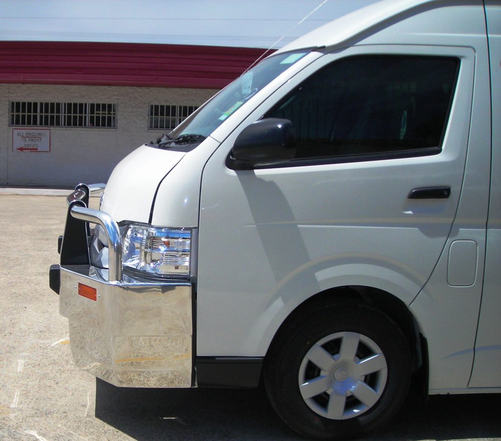 Suitable for Toyota Hiace (02/2014 – 04/2019) SLWB / Commuter Bull Bar ...