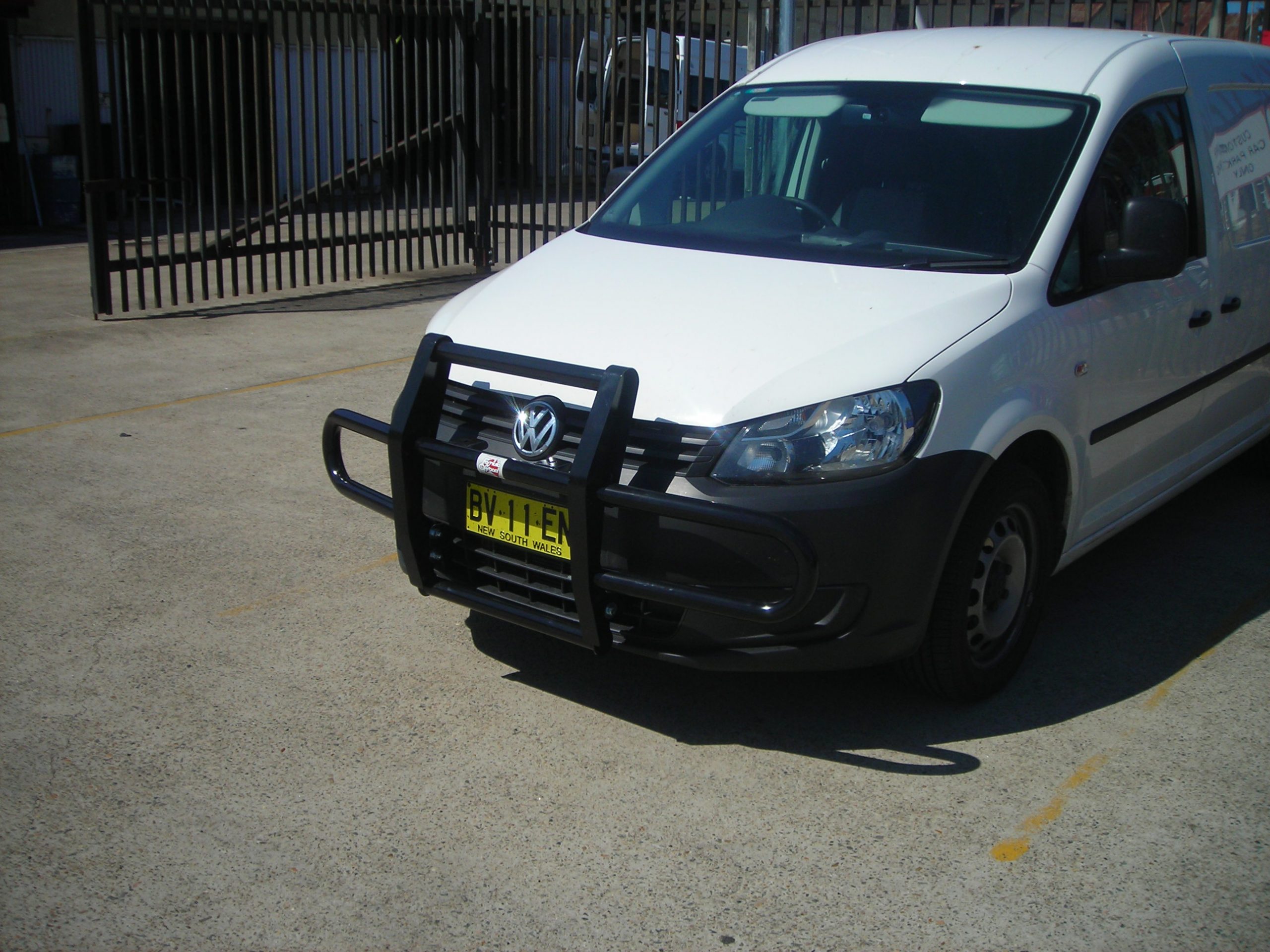 VW-Caddy-12.10-on-Profile-Bar-1-scaled-2 – Formula Offroad