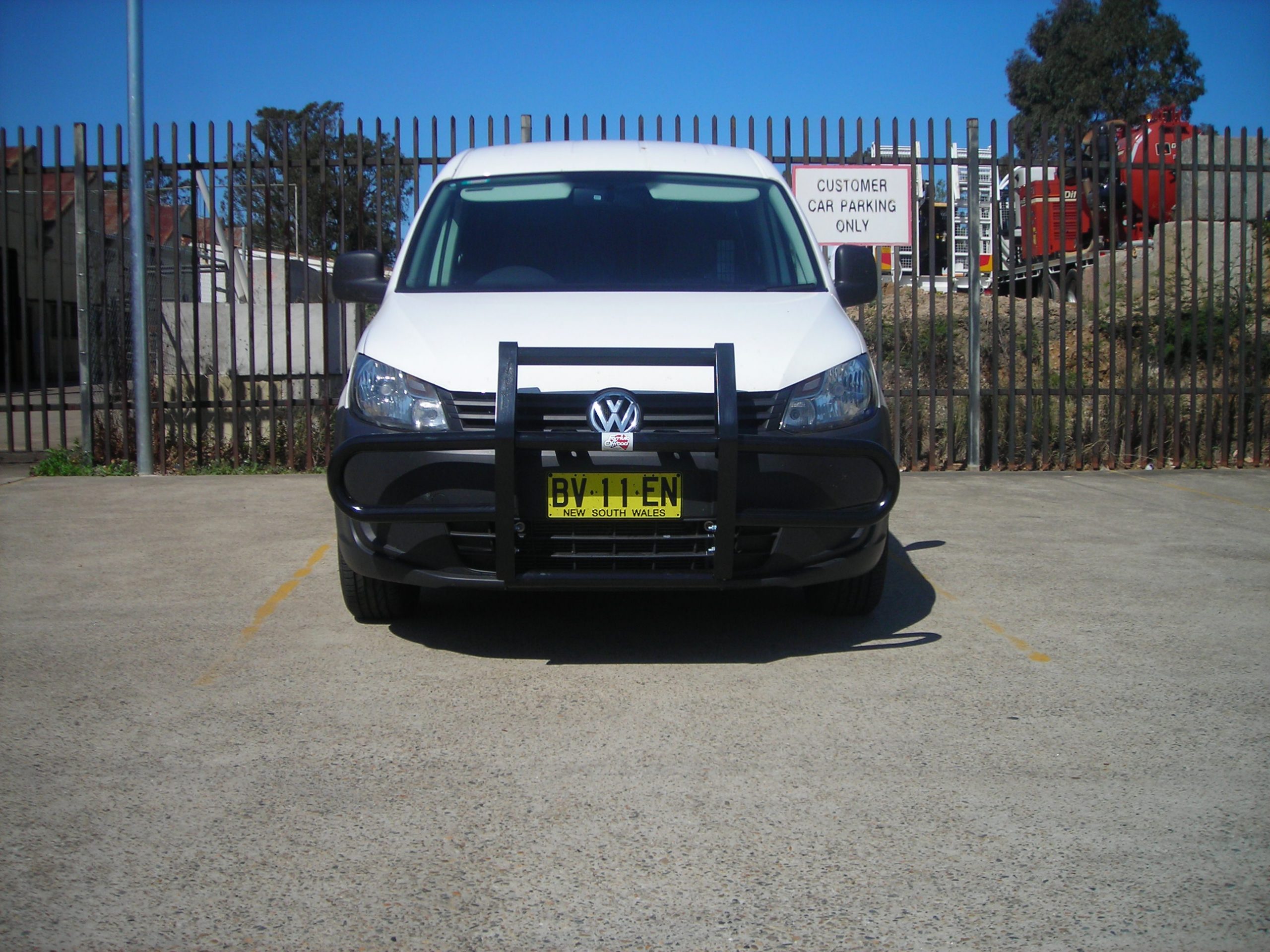 VW-Caddy-12.10-on-Profile-Bar-scaled-3 – Formula Offroad